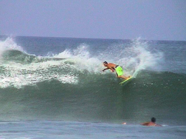 Surfing: How to Perform a Roundhouse Cutback