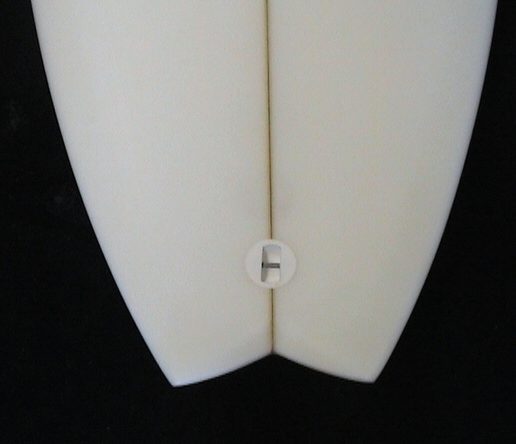 How Surfboard Tail Shapes Affect Performance